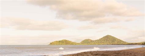 Top Off The Beaten Path Destinations For That Travellers Are Booking Now Flytographer