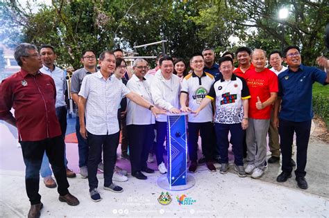Yb Nga Kor Ming Kunjungi Taman Rekreasi Madani My Ipoh Your Digital