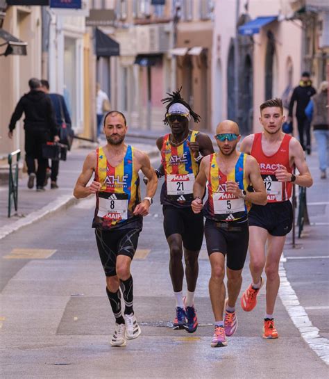 Marathon International Du Golfe De Saint Tropez Plus De 4000 Coureurs