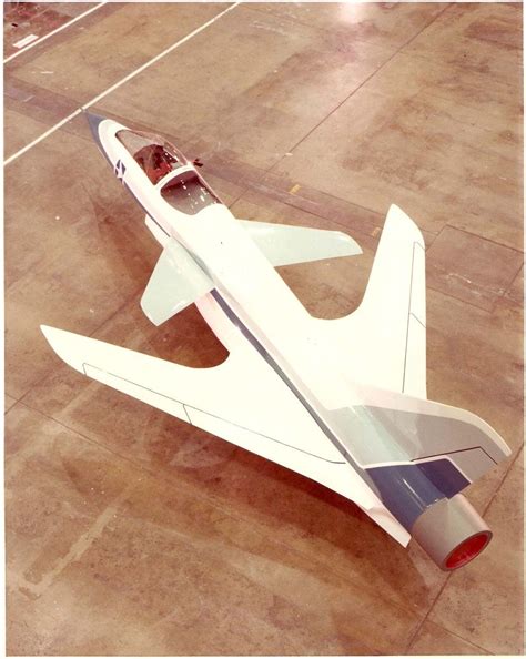 Rockwell Saber Bat A Forward Swept Wing Design Proposed To Darpa In 1980 With 10° More Wing