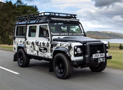 Land Rover Defender recebe edição limitada Works V8 Trophy II Motor Show