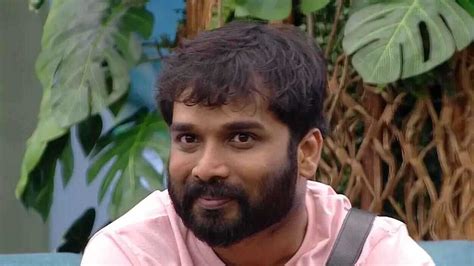 ஓ டேய் பைத்தியக்கார பு அந்த வார்த்தைய சொல்லி திட்டிய ப்ரதீப் பிக்பாஸ் வீட்டில்