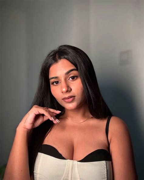 Influencer Collaboration Influencr