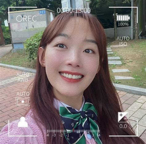 Pin By Mimi 💭 On Yoomi Yoomi Beautiful Girl Makeup Nayeon