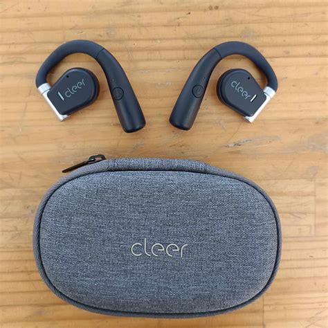 【開箱評價】心得分享 Cleer Arc 開放式真無線藍牙耳機 的4個缺點和2個優點｜耳掛式耳機｜開放式耳機推薦英文環境帶著走 英文探長j