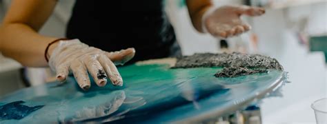 Как оттереть эпоксидную смолу от стола Как убрать эпоксидку