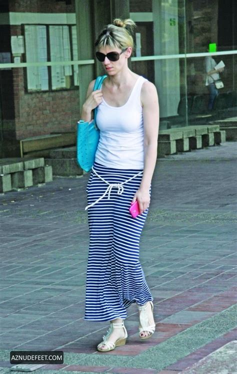 Mina Lazarevic Feet Aznudefeet