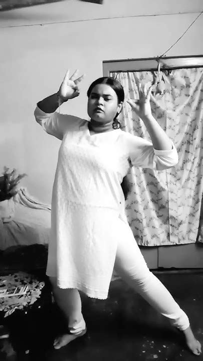 সাত কোটি বাঙ্গালীরে হে মুগ্ধ জননী রেখেছ বাঙ্গালী করে মানুষ করনি