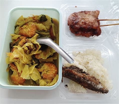 Pang Chutikan อาหารเที่ยงวันนี้ ไม่ได้ลดน้ำหนักน๊าาา💪🏃 Facebook