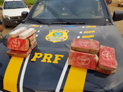 PRF apreende 12 quilos de pasta base de cocaína em João Neiva ES Polícia Rodoviária Federal