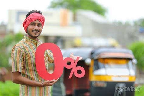Indian Auto Driver Showing Zero Percent Board With His Auto Adesivos