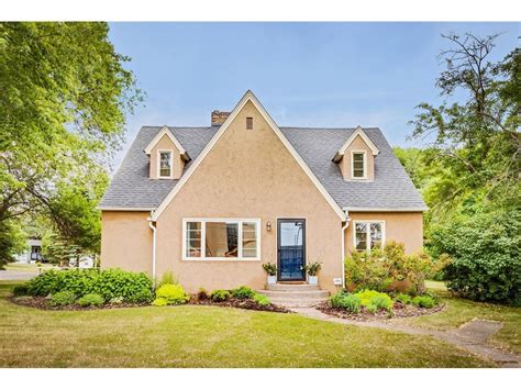 5032 Division Avenue White Bear Lake Mn 55110 Mls 6374352 Edina