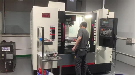 铝件cnc加工 铝合金型材五金铜件机加工定制精密零件电脑锣订制 阿里巴巴