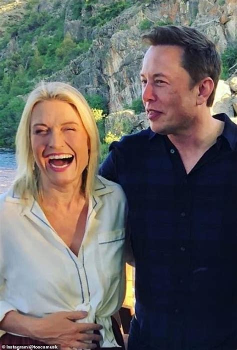 Elon Musks Sister Makes Rare Appearance At Inaugural Balls With His