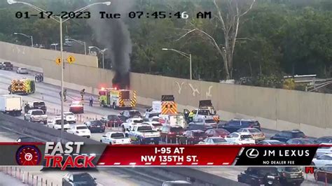Car Fire Causes Lane Closures On I 95 In Miami Wsvn 7news Miami
