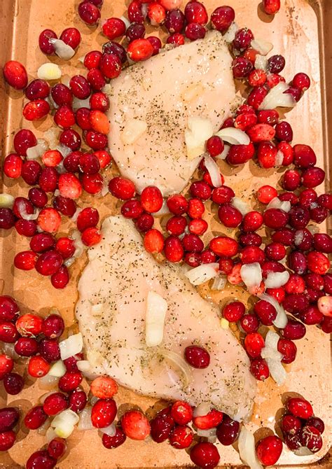 Baked Cranberry Chicken With Thyme