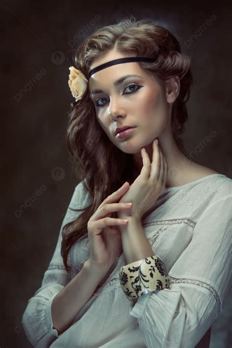 Latar Belakang Gadis Hippie Cantik Berpose Di Latar Belakang Grunge