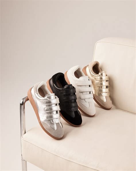 Momentum White Velcro Low Top Sneaker Womens Sneakers Steve Madden