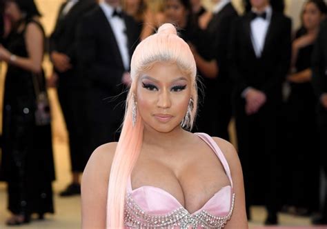 Nicki Minaj Looks Ageless Without Plastic Surgery