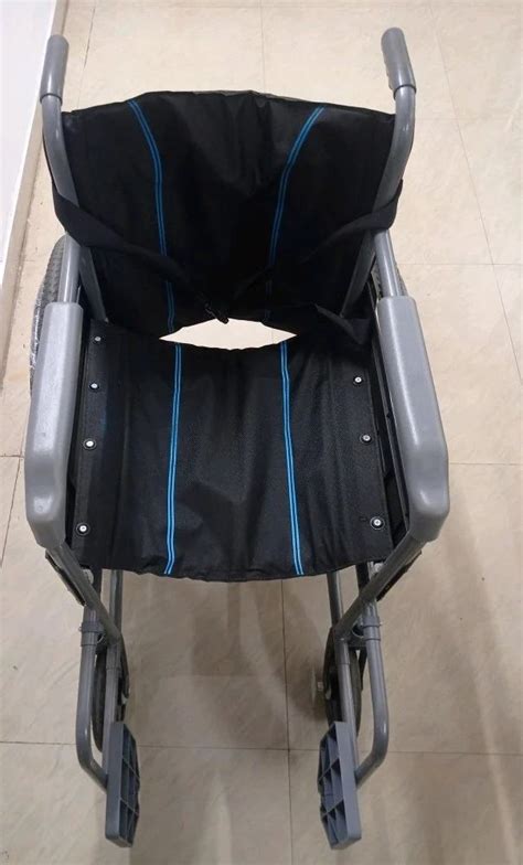 Black And Grey Vissco Manual Wheel Chair Seat Width 17 Inch At Rs