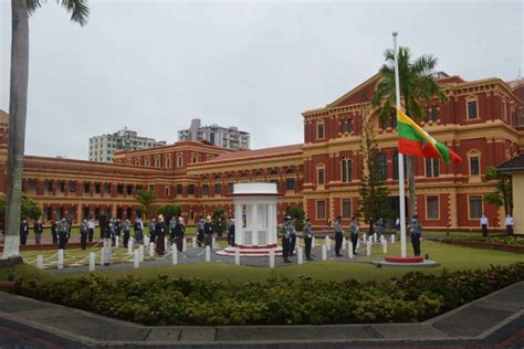 အာဇာနည်နေ့၌ နိုင်ငံတော်အလံအား တိုင်ဝက်လွှင့်ထူရန် နှင့် မော်တော်ယာဉ်မ