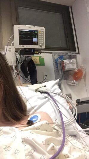 عکس بیمارستانی دخترانه و پسرانه برای استوری عکس سرم دست