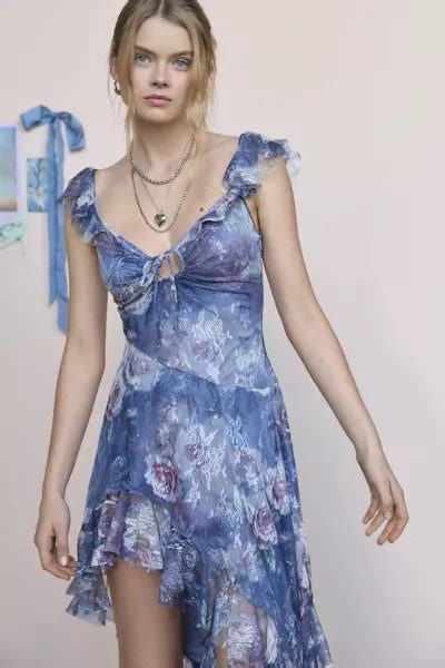 Uo Hyacinth Lace Spliced Midi Dress Urban Outfitters