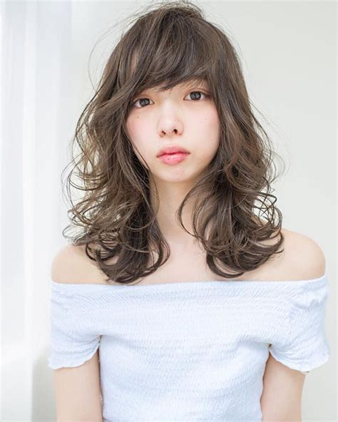 頬骨が高い女性に似合う髪型を知りたい！大人可愛いヘアスタイル特集♪ Folk 髪型 髪型 ボブ ヘアスタイル