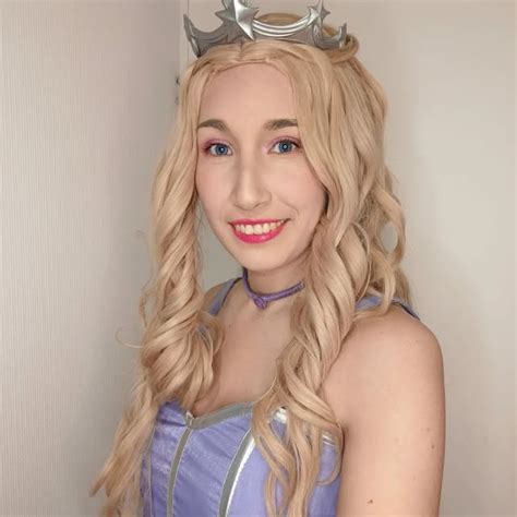 Emma Cosplay Emmacosplay98 • Threads Say More