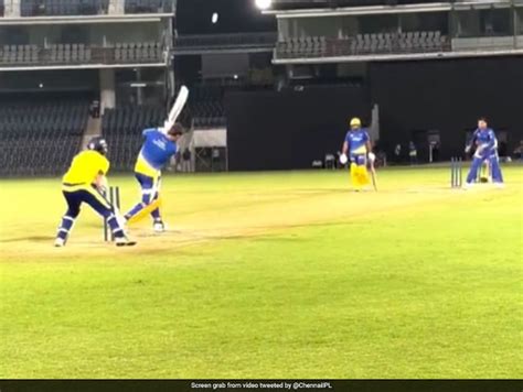 Ms Dhoni Hits Massive Sixes In Csk Nets Ahead Of Ipl 2023 Fans Cannot