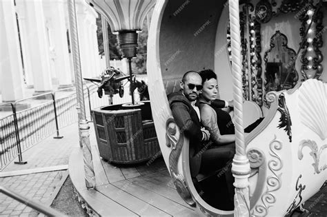 Free Photo Date Carousel Woman Lover Park