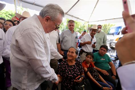 Rubén Rocha Moya pide rescatar el estatus zoosanitario para el sector ganadero de Sinaloa en