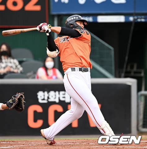 한화 유망주 최인호 데뷔 첫 멀티 홈런만루포 대폭발