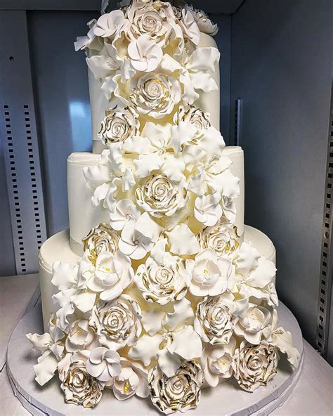 This Cake Is Going To Calandras Bakery And Restaurants Facebook