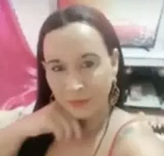 Mulher trans que teve corpo queimado não resiste e morre no hospital