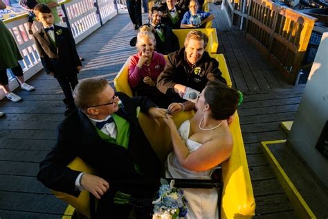 Star 1015 Roller Coaster Wedding Photo 24