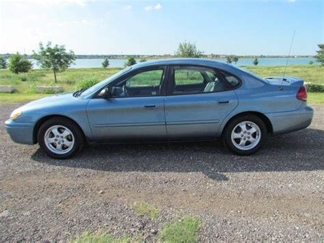 Buy Used Ford Taurus Se Sedan Door L In Austin Texas United States