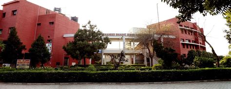College Diaries Shaheed Bhagat Singh College Sbsc Du Express