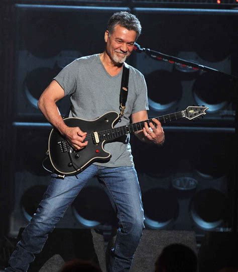 ヴァン・ヘイレン死後、病室にピザが届いた理由とは？ Frontrow