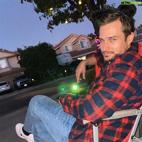 Jon Ecker Wiki Biography Age Gallery Spouse And More