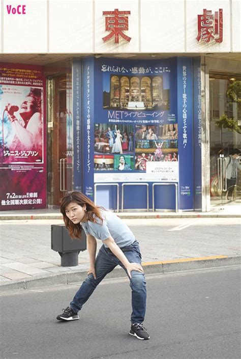 芸人ヒコロヒー】ネタの着想は、何かを見たときに感じる違和感から【これがワタシの生きる道】』の画像一覧｜美容メディアvoce（ヴォーチェ）