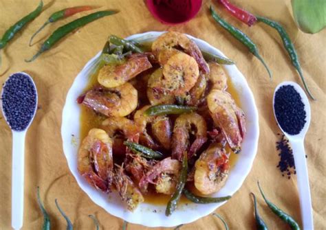 Sankari Dey বানিয়েছেন সর্ষে চিংড়ি Sorshe Chingri Recipe In Bengali