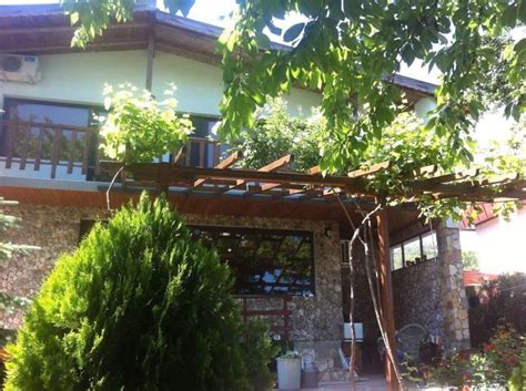 Вилабг Вили под наем къщи за гости семейни хотели на море