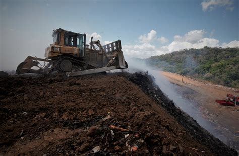 Un Incendio En Cerro Patacón El Vertedero Más Grande De Panamá