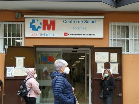 La Atención Primaria en Madrid reúne a la mitad de los médicos con mayor sobrecarga de