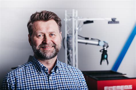 HSM Element Logic Launches Robotic Piece Picking Solution