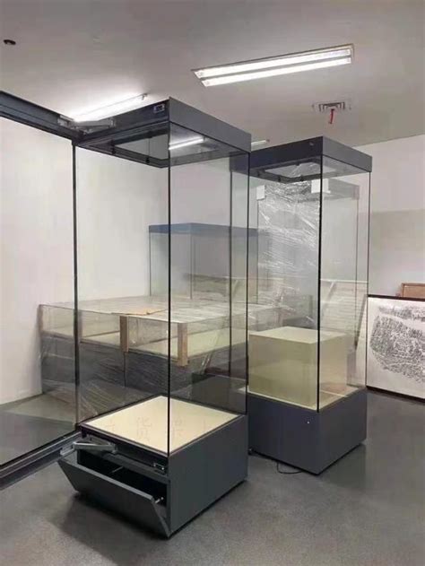金属古玩瓷器展架古董展销会博物馆文物展示柜玻璃柜烤漆货架定制 虎窝淘