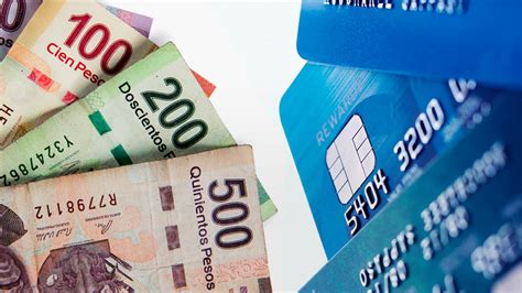 Qué es mejor pagar en efectivo o con tarjeta de crédito o débito El Financiero