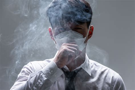 평균 나이 30세 ＇대사증후군 분석하니 흡연자 발병 위험 2배 이상 커