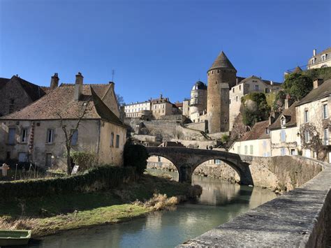 Semur En Auxois De Haut En Bas Visite Guidee A Semur En Auxois
